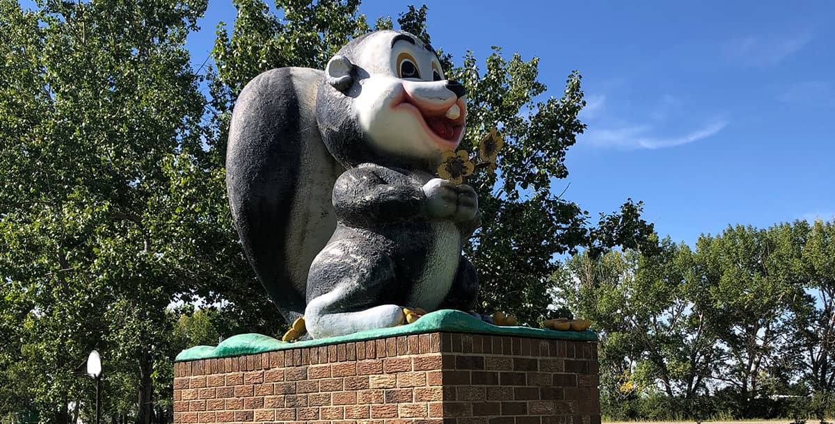 Alberta Big Things Road Trip - North East Calgary | AMA Travel