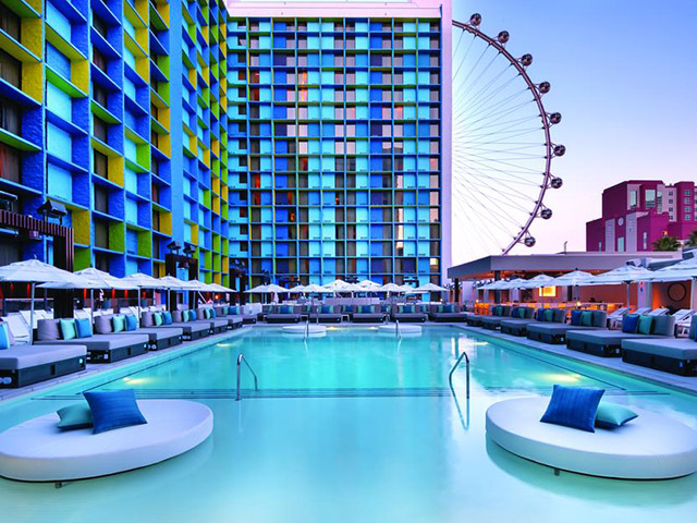 The Best Pools in Vegas | AMA Travel