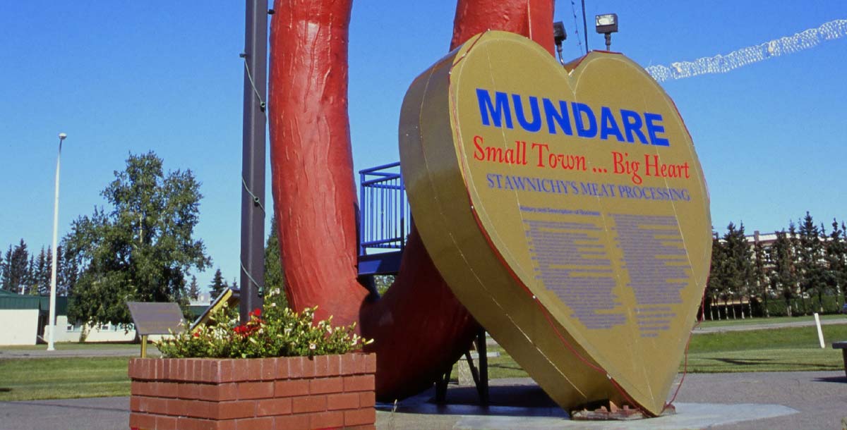 Alberta Big Things Road Trip - South East Edmonton | AMA Travel